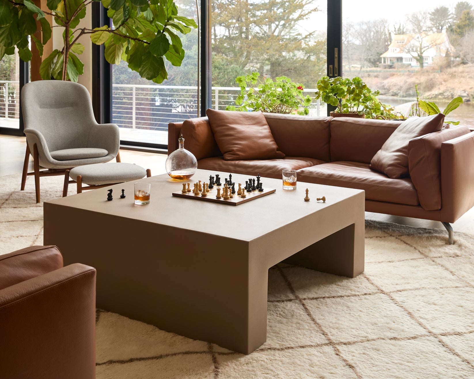 Vignelli Table – Modern Iconic Artistry Meets Everyday Function ...